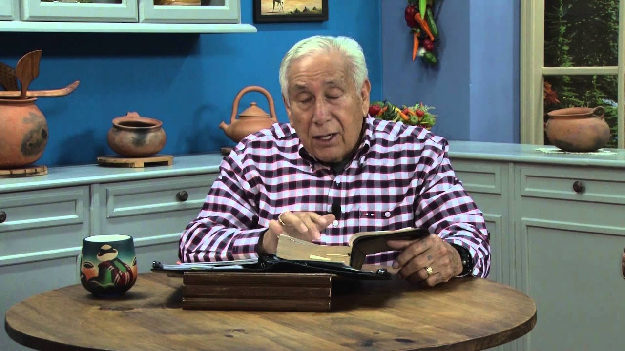 Pastor Ben Gil "Un Espíritu Ganador" - YouTube