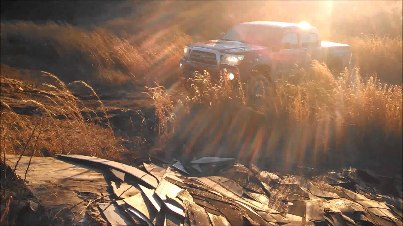 Toyota Tacoma Off Roading in the Mountains - YouTube