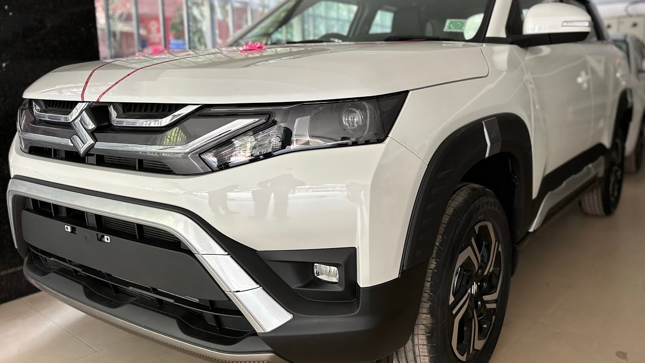 New Maruti Brezza 2023 ! Base Variant मे Alloy Wheel - YouTube