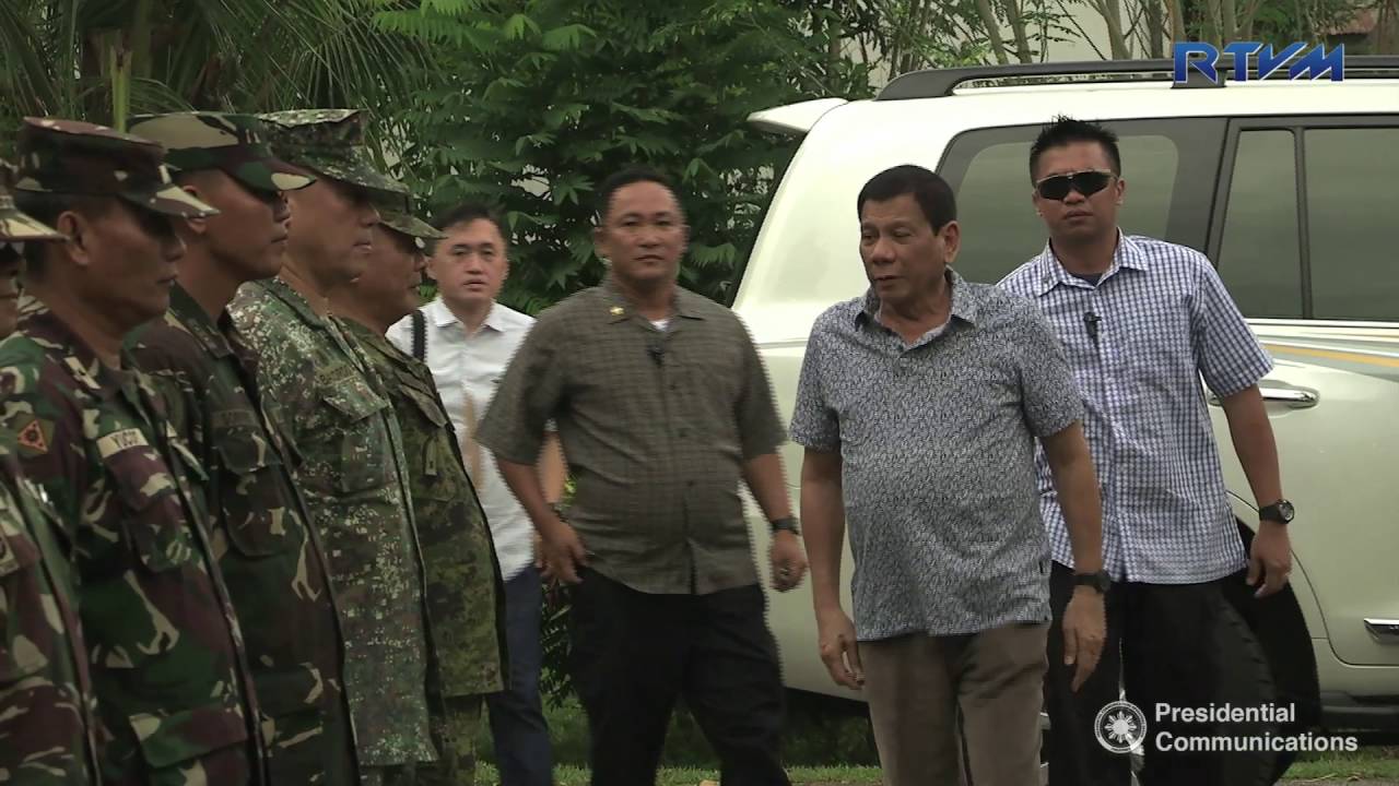 Situation Briefing at the Philippine Army’s 9th Infantry Division (9ID ...