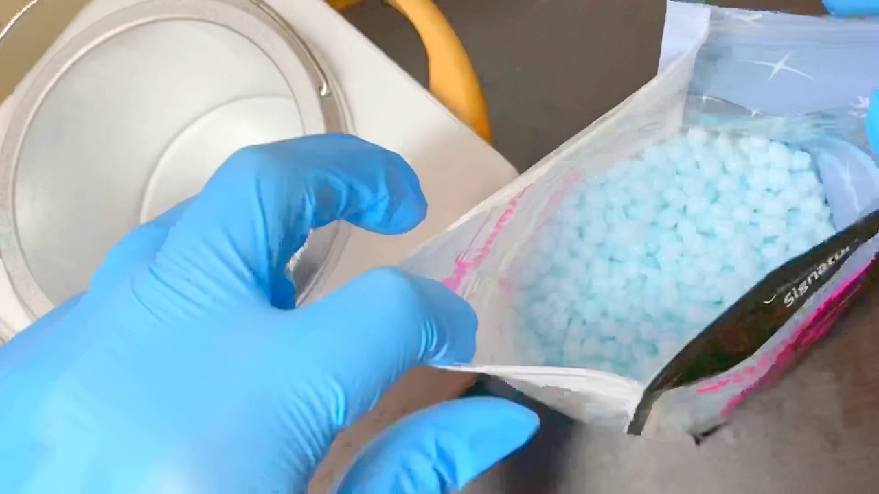 Waxing ASMR! Satisfying Arm Wax /Wax Melt / Wax Pour - YouTube