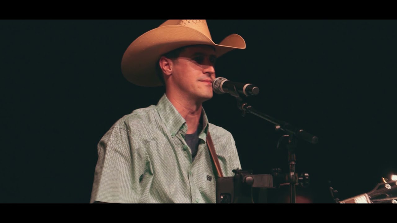 Derek Johnson - Just LeDoux It (In Concert) [HD] - YouTube