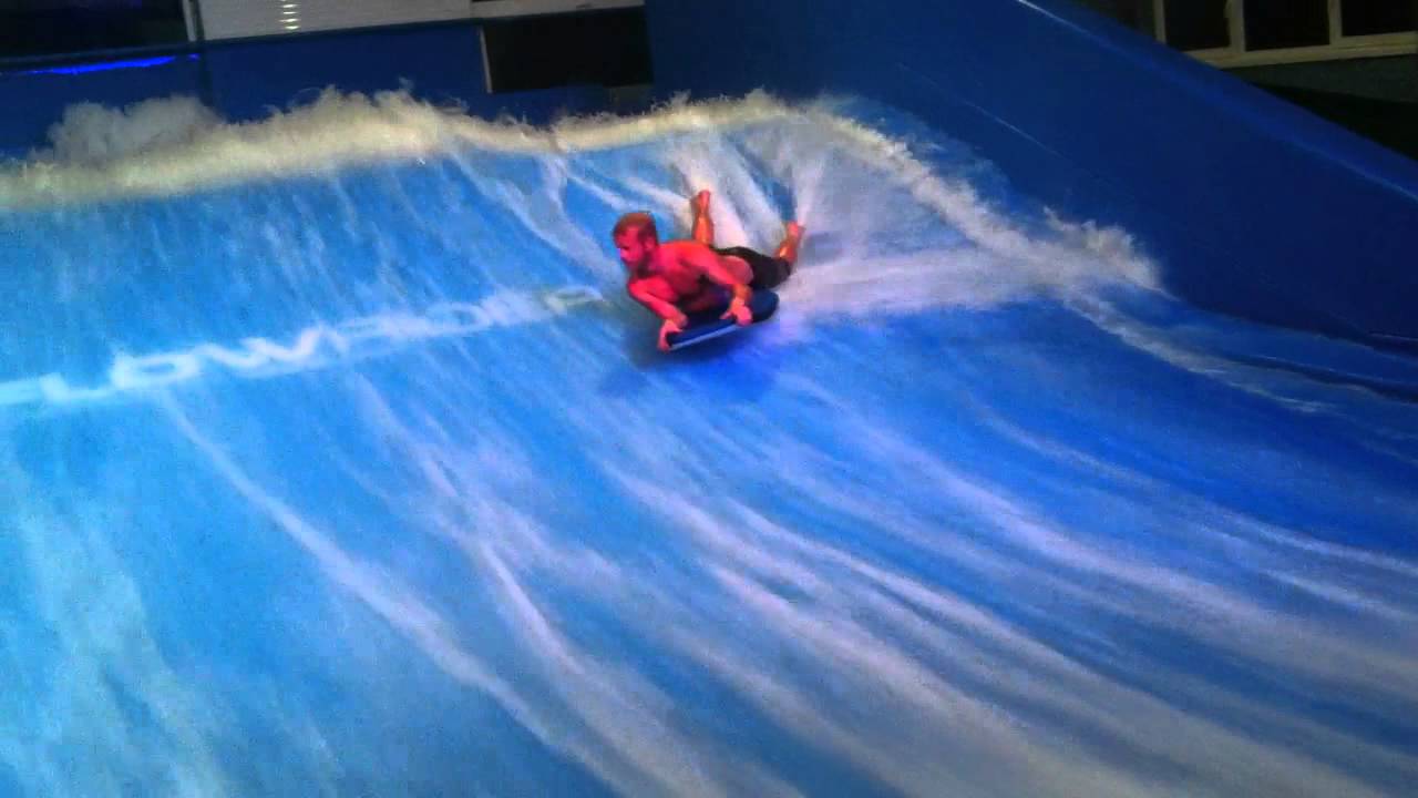 Искусственнaя волнa flow rider (Макс Фомин) - YouTube