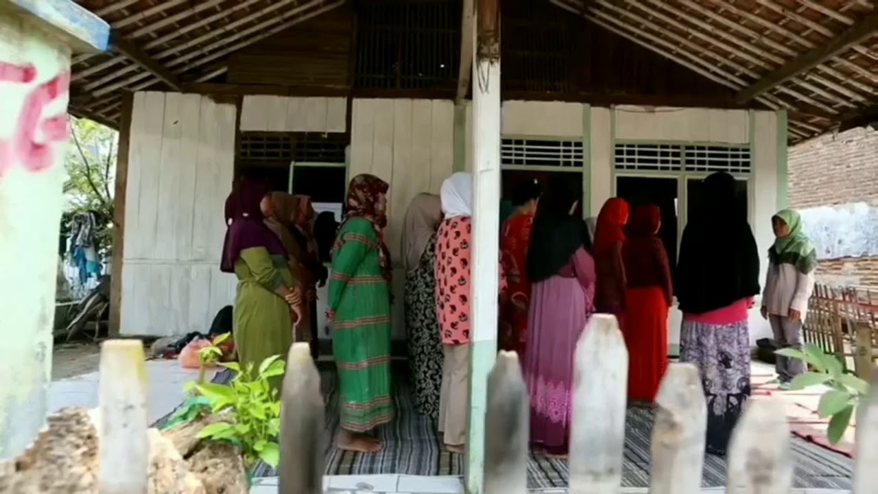 Bank Emok (Bank Keliling) Official Music Video - YouTube