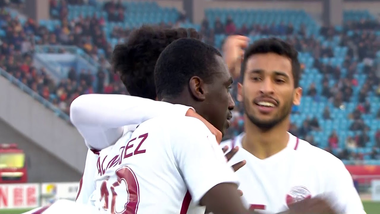 Almoez Ali equalises for Qatar against a 10 men China! - YouTube