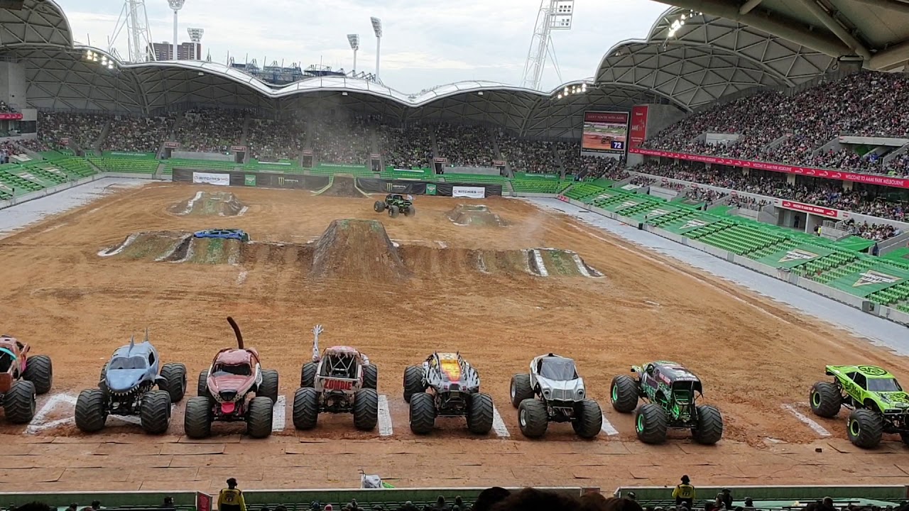 Monster Jam Australia Melbourne 2019- Monster Energy free style - YouTube
