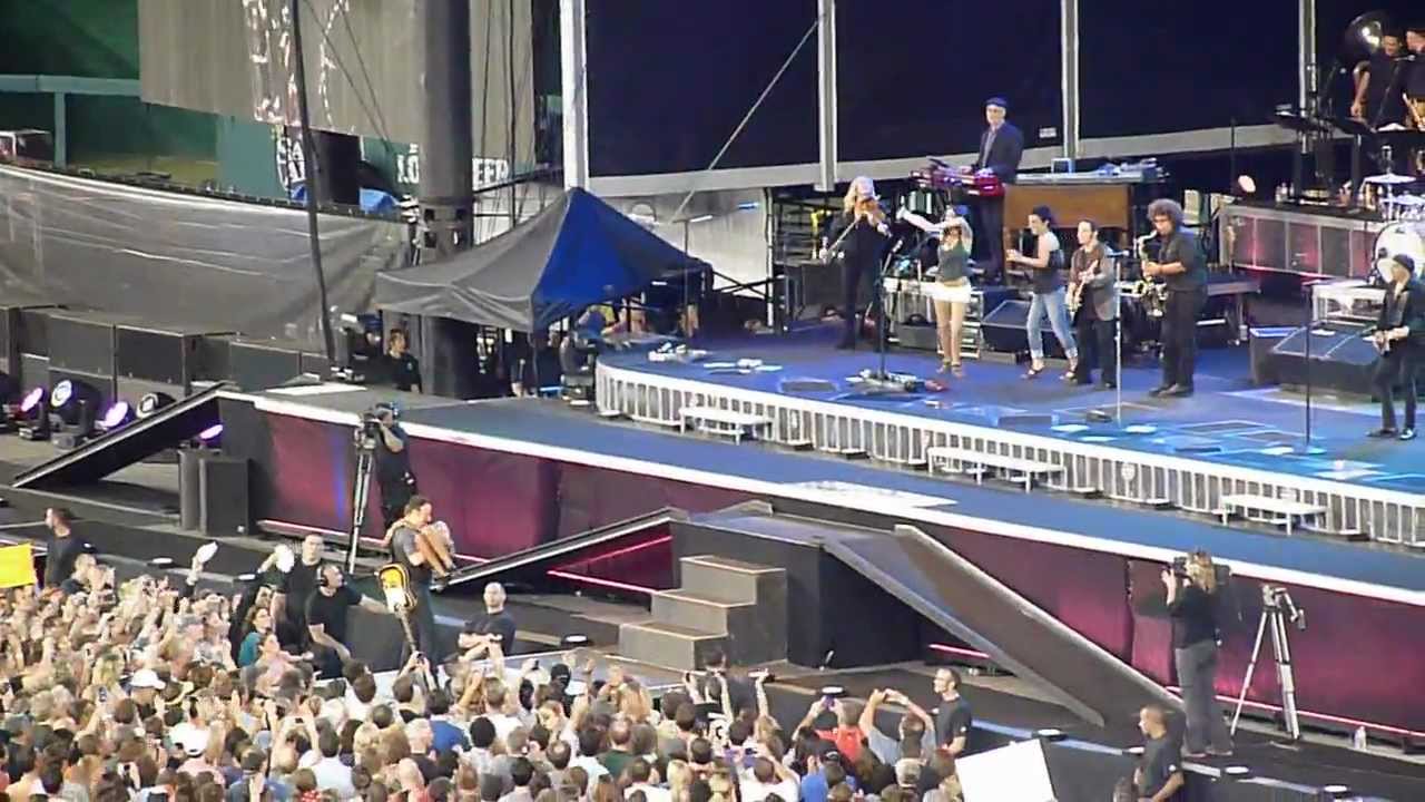 Dancing Part of Dancing in the Dark - Bruce Springsteen - Nationals ...