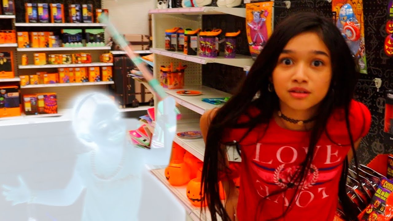 Made My Sister Think she is INVISIBLE Funny Prank gone wrong! - YouTube