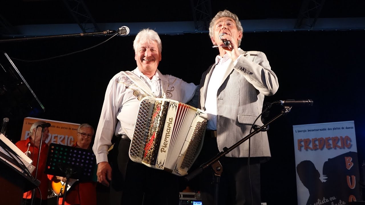 André LOPPE St Amand sur Sèvre mai 2019 Valses - YouTube