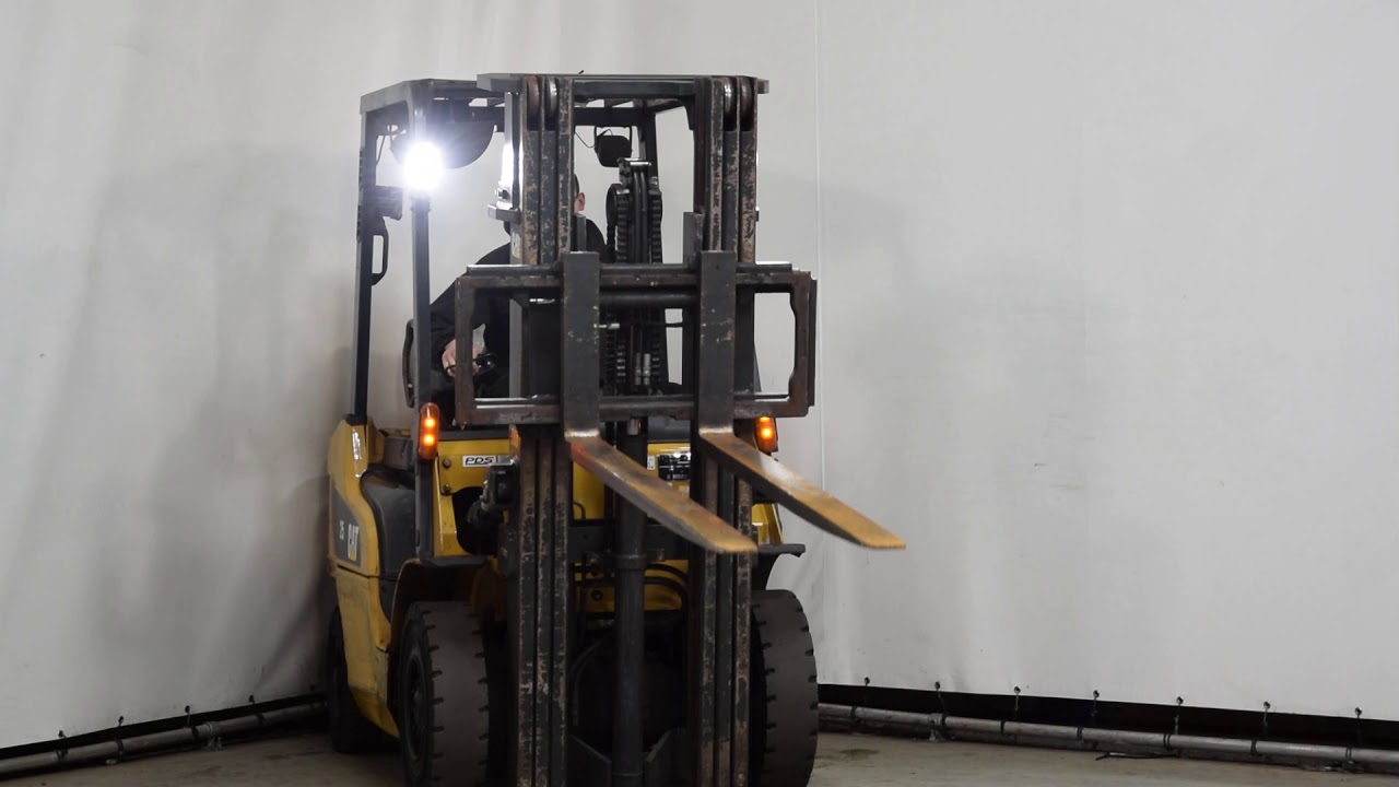 AC03 Caterpillar GP25N; year 2011 - YouTube