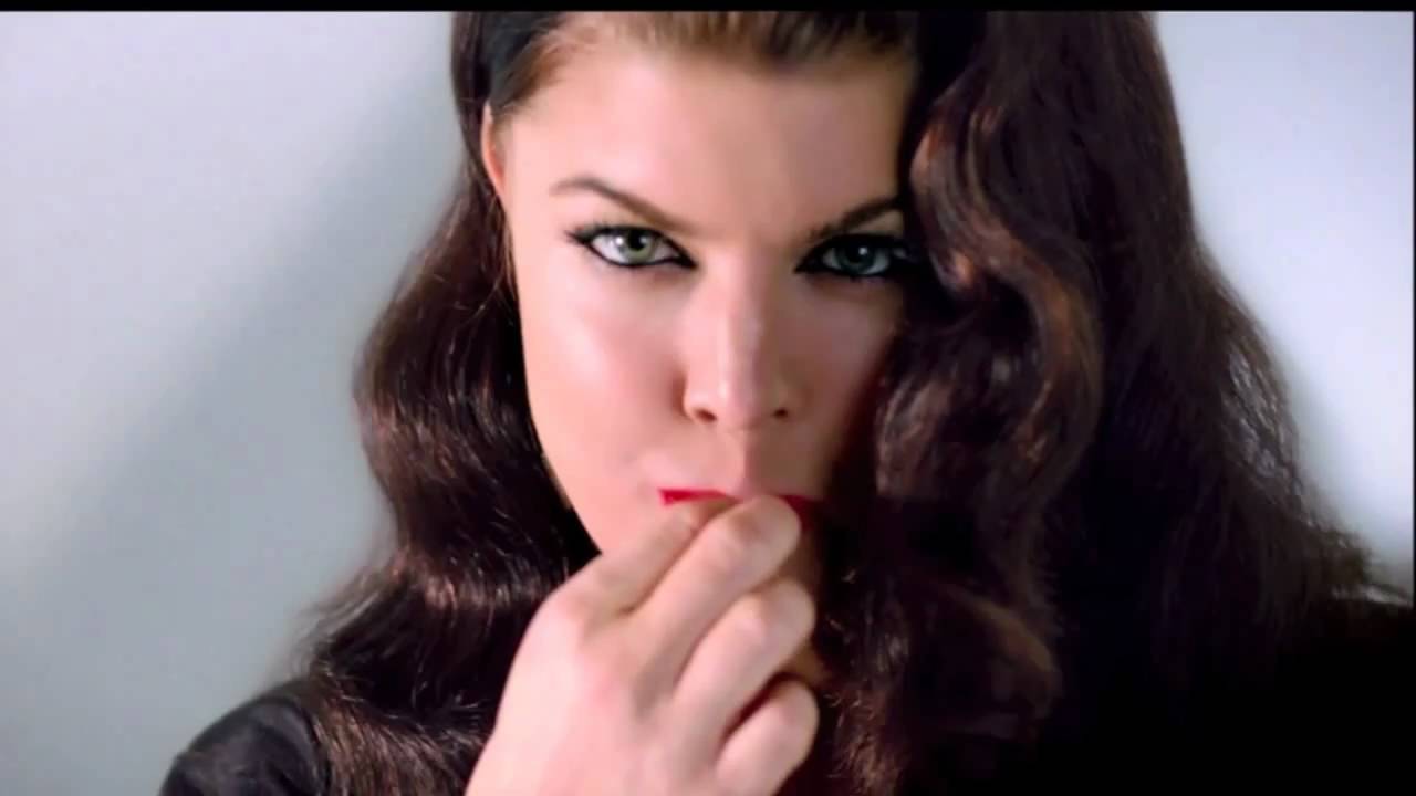 Dr. Pepper Cherry ft. Fergie 2011 Commercial - YouTube