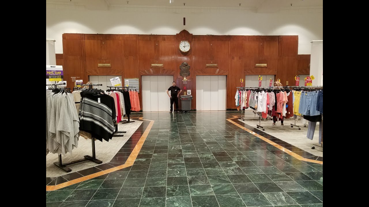 Peek inside the final days at Macy's (Bon Marche) in Downtown Seattle ...