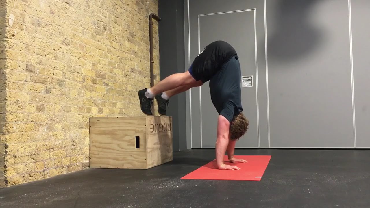 Piked Handstand Hold Off Box - YouTube