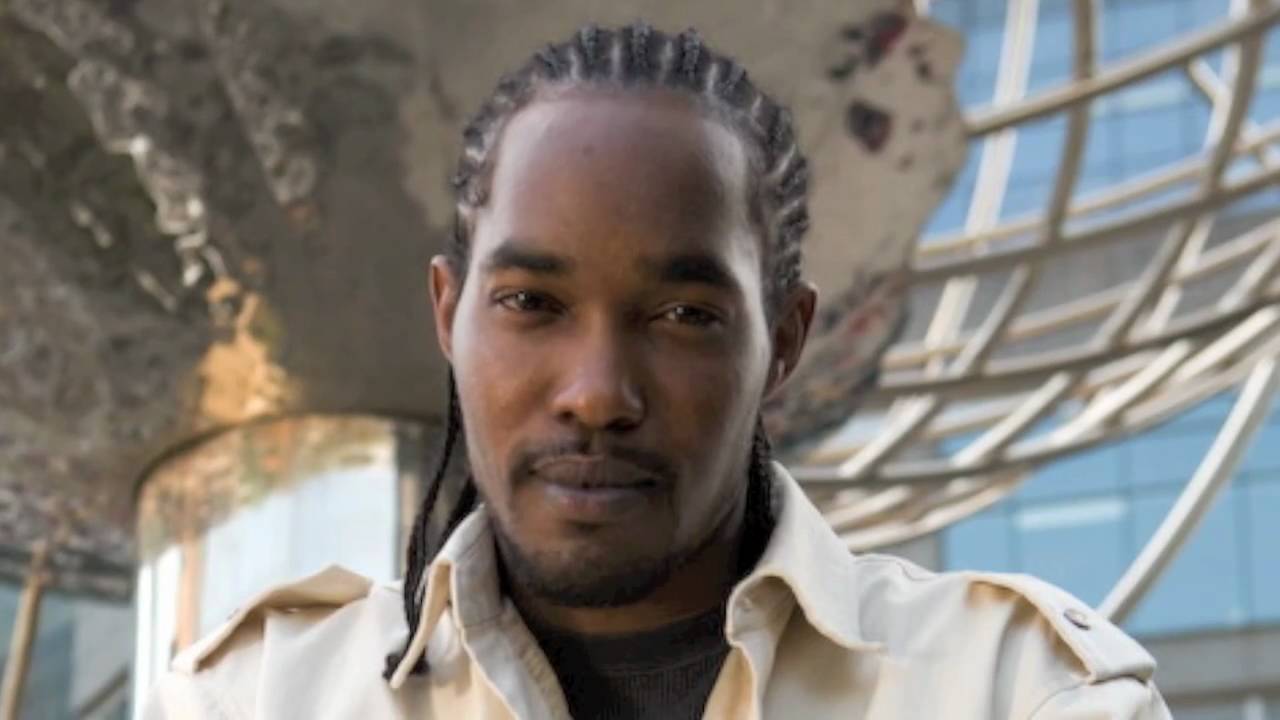 Flight of the Bumblebee - Freddy Harris III - YouTube
