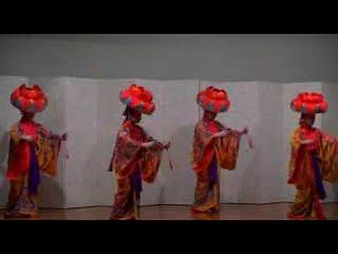Ryuukyuu Buyou - Traditional Okinawan Yotsutake Dancing - YouTube
