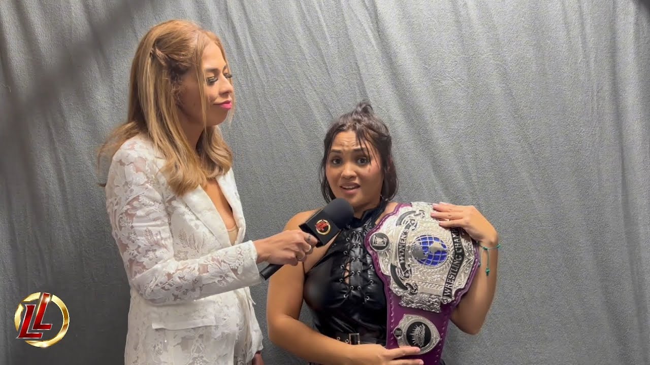 Stephany Amalbert es LA NUEVA CAMPEONA FEMENINA de WWC - YouTube
