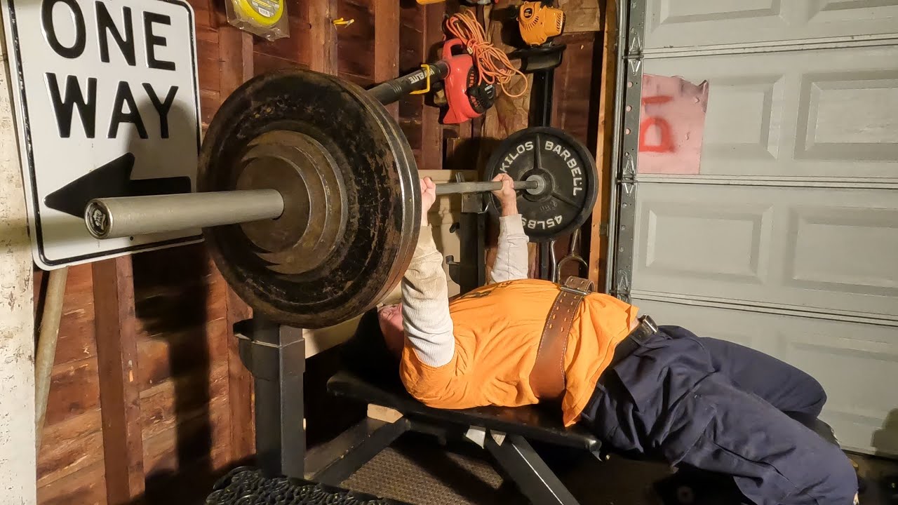 Garage Workouts - Pyramid Bench Press up to 260lbs ,EZ Curls 12 26 23 ...