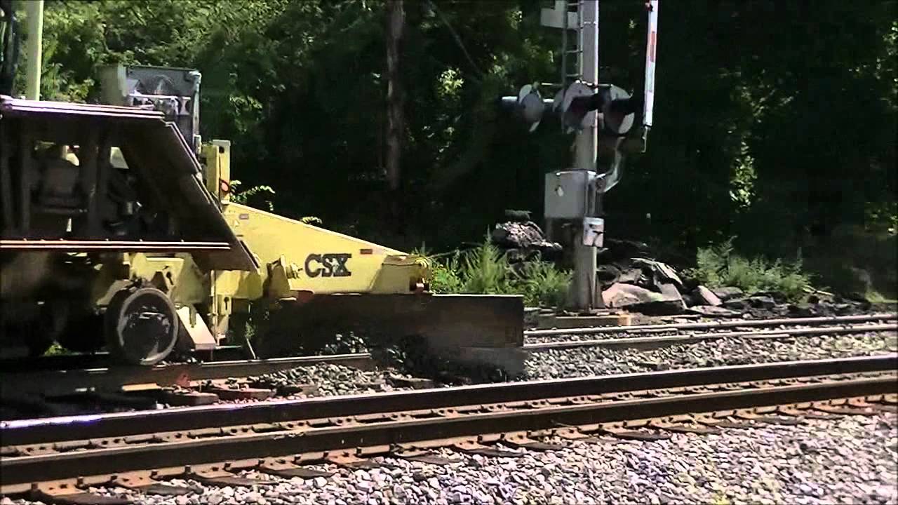 CSX MOW Track Work at Montevideo - YouTube