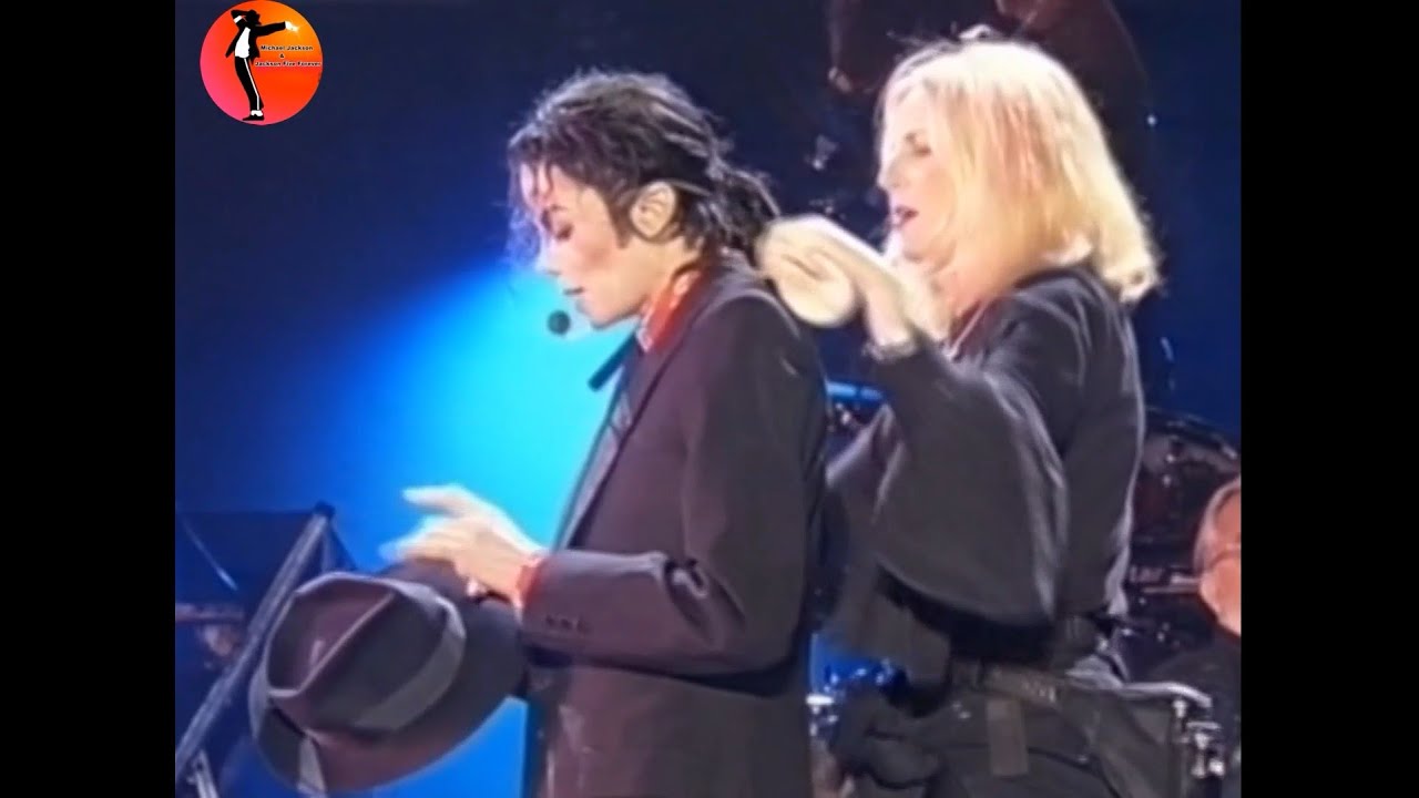 Michael Jackson & Friends Performance 1999 (HD) - YouTube