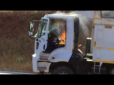DERSİM YOLUNDA KAMYON YAKMA