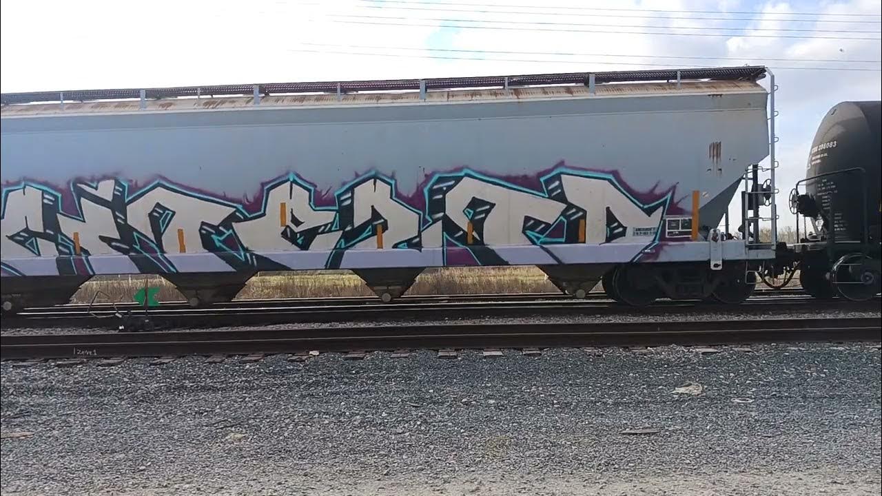 UP 1740 SD40N & UP 1660 SD40N #58 cars - YouTube