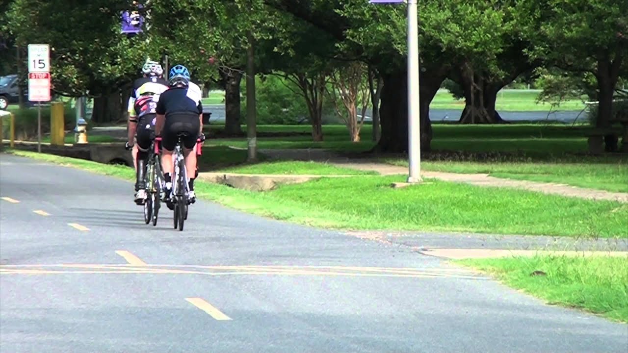 Louisiana Cycling LSUA Criterium Race - YouTube
