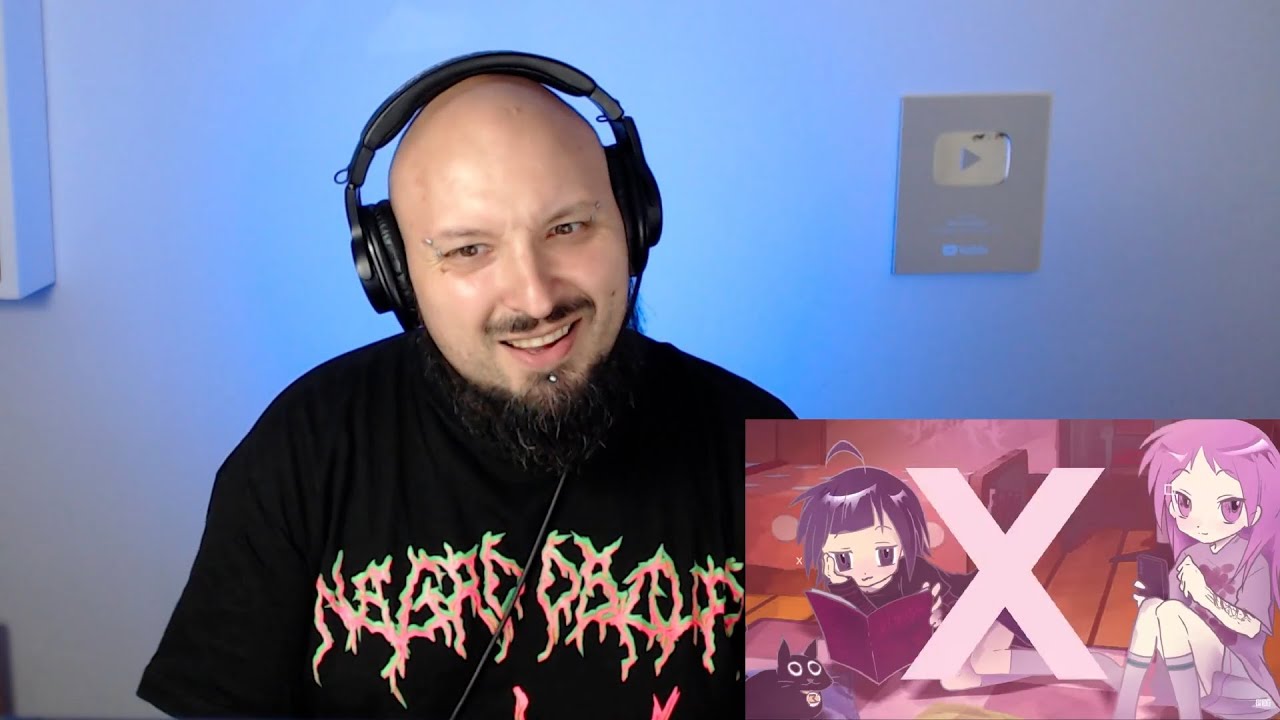 Day Nine - XOXO // BATERISTA REACCIONA // Nacho Lahuerta - YouTube