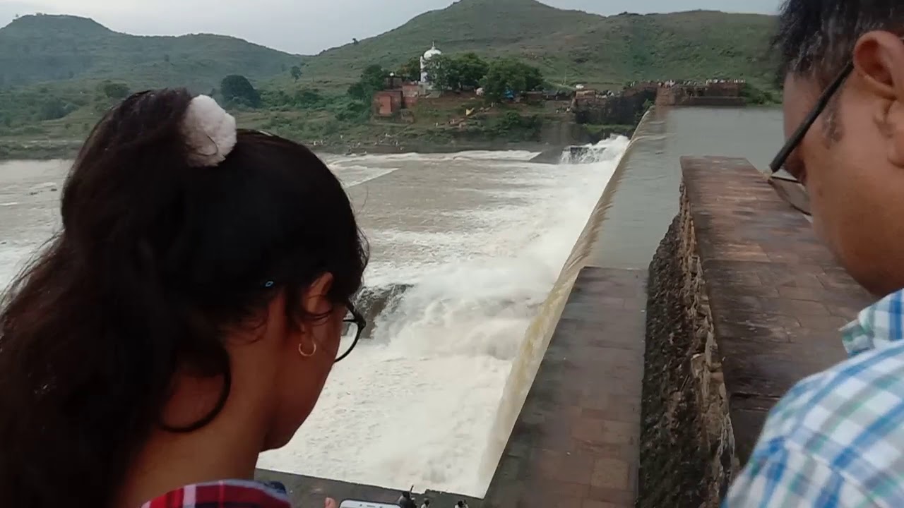 LATIFSAH DAM NEAR NAUGARH CHANDAULI - YouTube