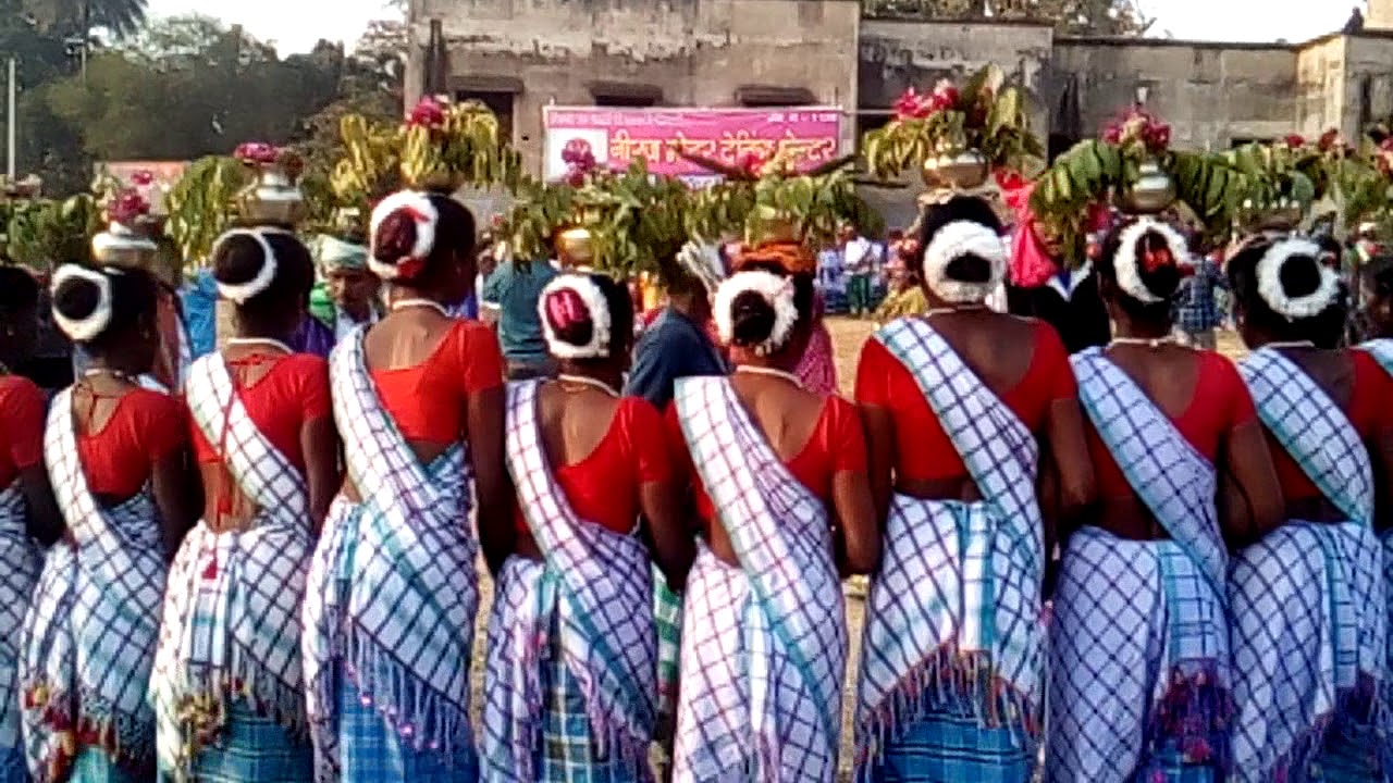 SANTALI TREDITNAL DANCE// HIJLA MELA 2020//. - YouTube