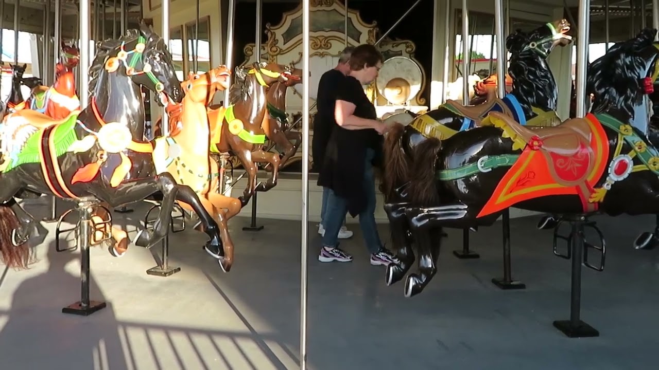 Midway Carousel - Wurlitzer 153 @ Cedar Point 05/16/2022 - YouTube