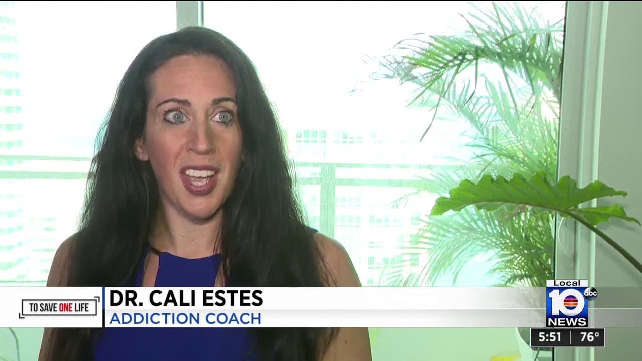 WPLG 10 News speaks with Dr. Cali Estes on Food Addiction - YouTube