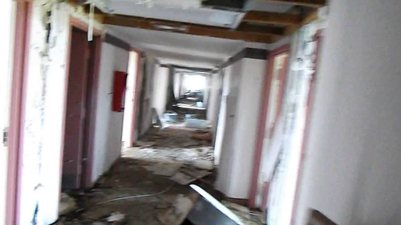 Abandoned Days Inn - YouTube