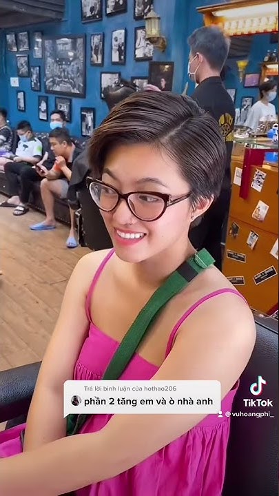 KHÔNG NHẬN RA CÔ GÁI TÓC XÙ LUÔN |VHP | #Shorts - YouTube