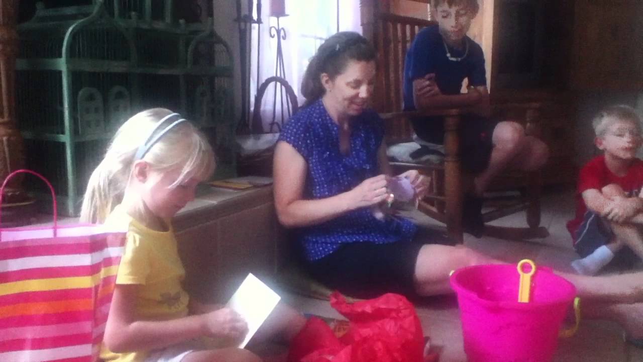 Thea Opening Birthday Presents - YouTube