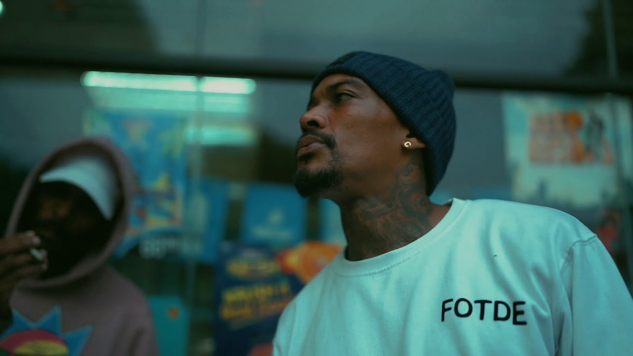 SEBASTIAN MICHAEL - AIN'T EASY (VISUALZ) - YouTube