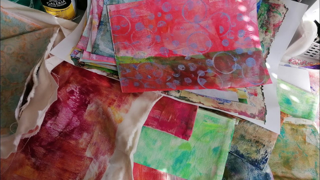 6 hours of Gelli printing on fabric and paper plus a sneek peek of ...