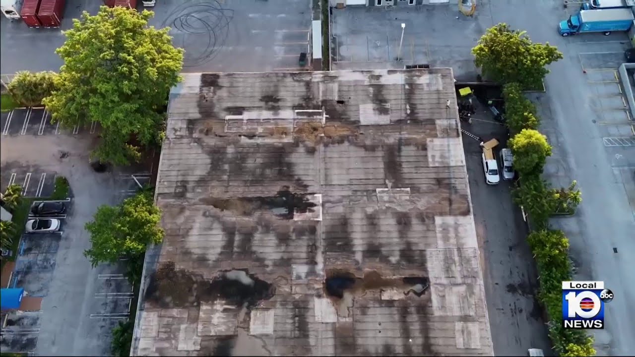 Storage building damaged after fire in Miami Gardens - YouTube