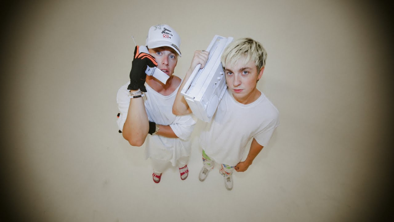 Brevin Kim - LAY IT ALL ON ME (Official Music Video) - YouTube