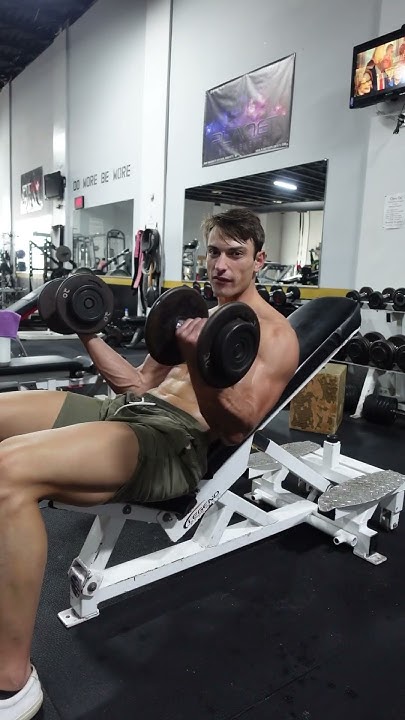 Incline Dumbbell Curl - Correct Form! - YouTube
