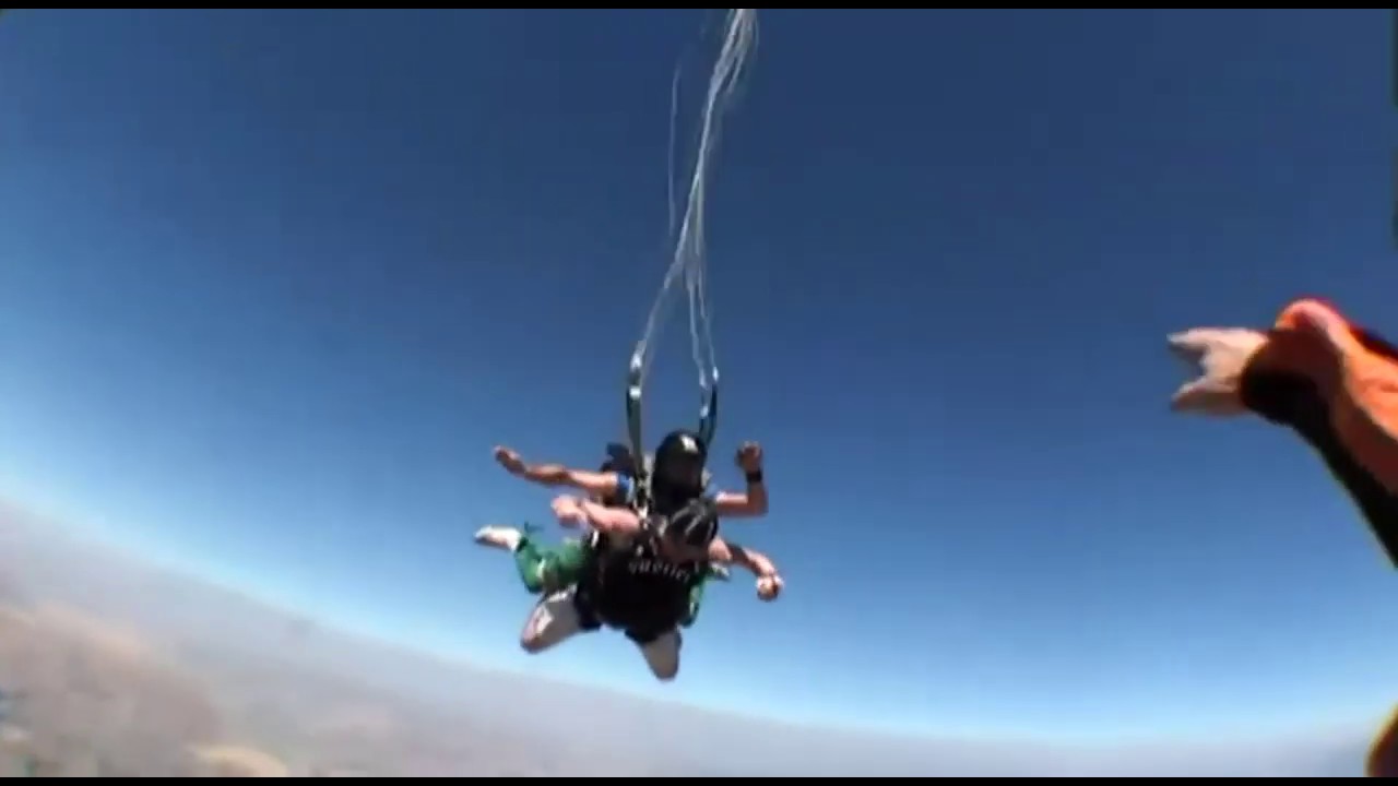 Michael Schaul SKYDIVES - YouTube