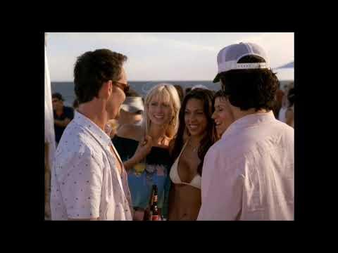 Mariah Bruna aka Mariah Martinez performance on Entourage. She's the middle girl. - YouTube
