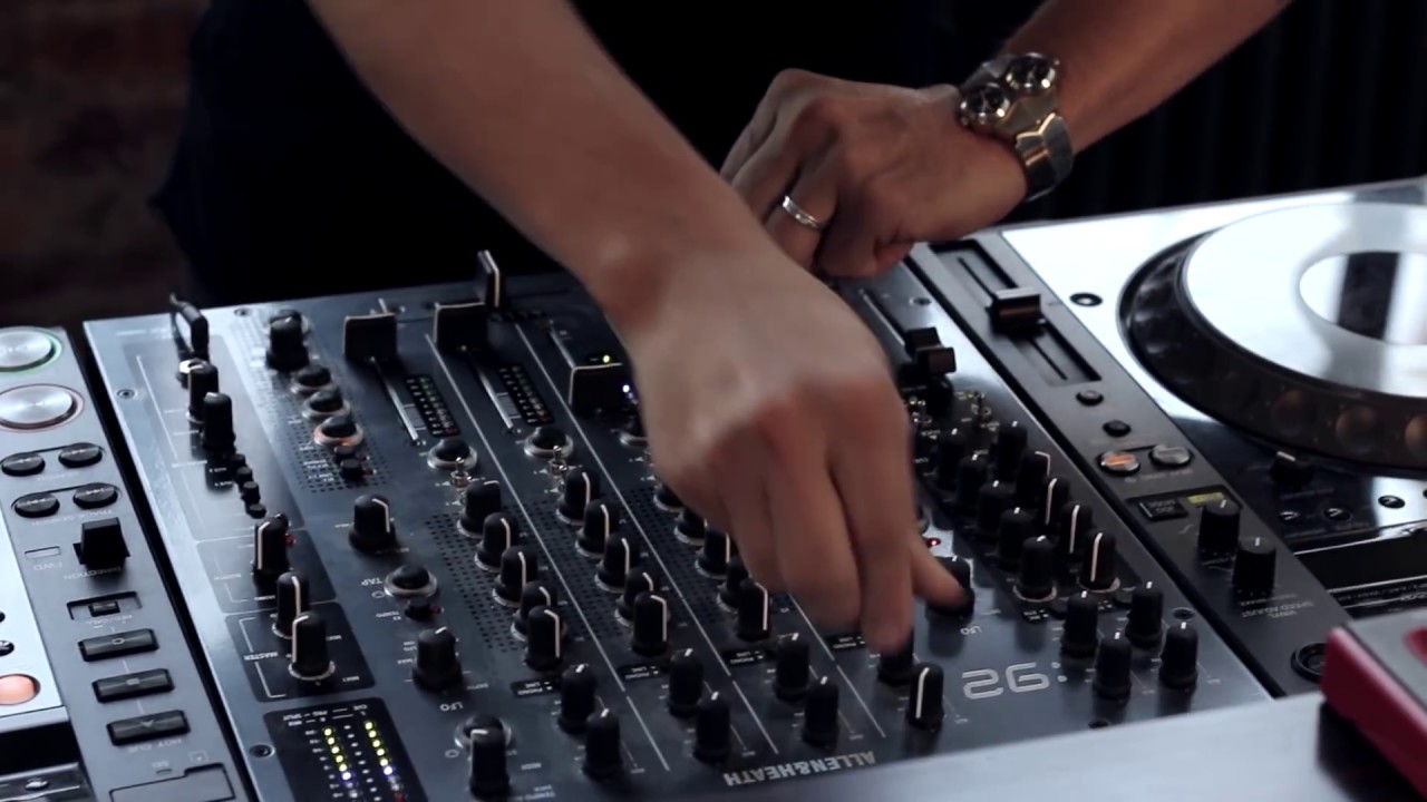 Flug - Static Episode #010 [DJ Set] - YouTube