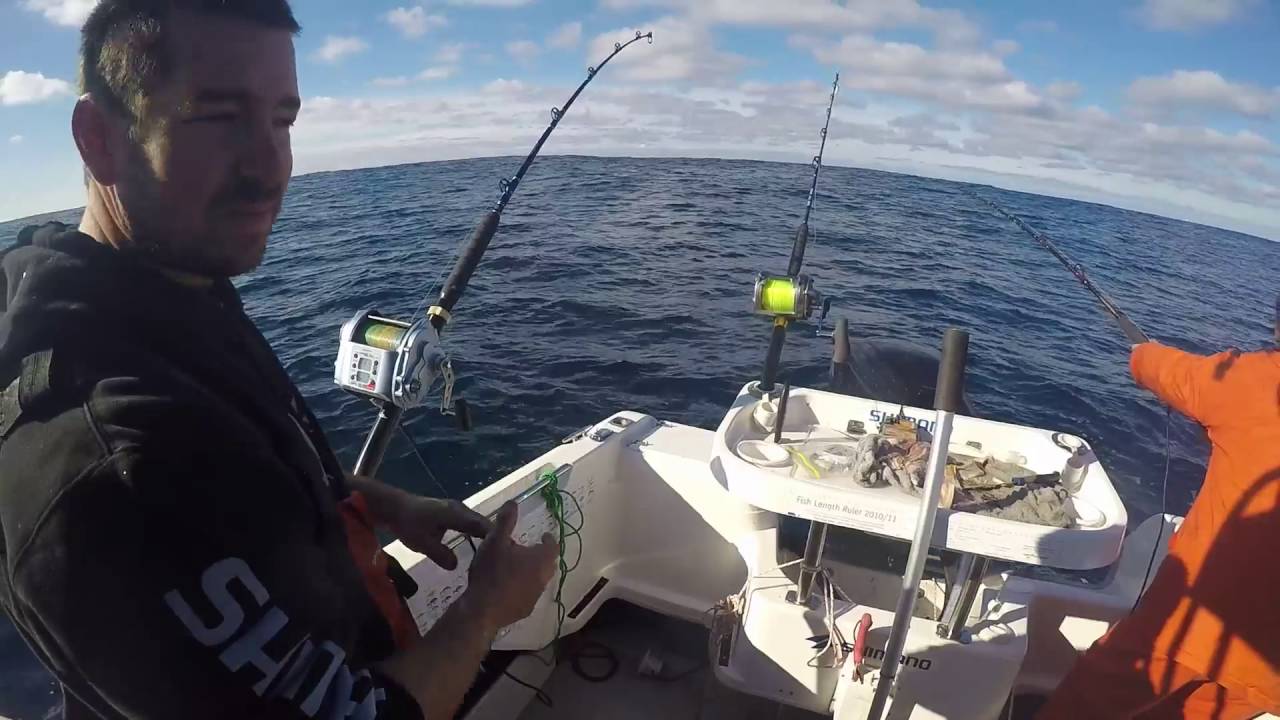 deep drop fishing miya epoch ac5sc Electric Reel - YouTube