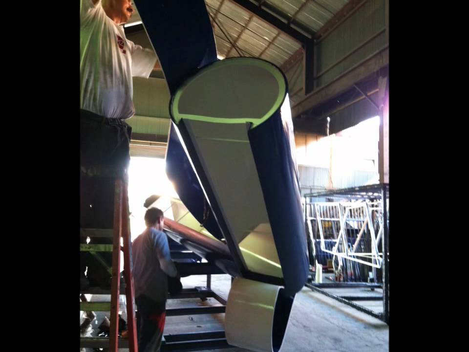 Leons Powder Coating "Dancing Lights" - YouTube