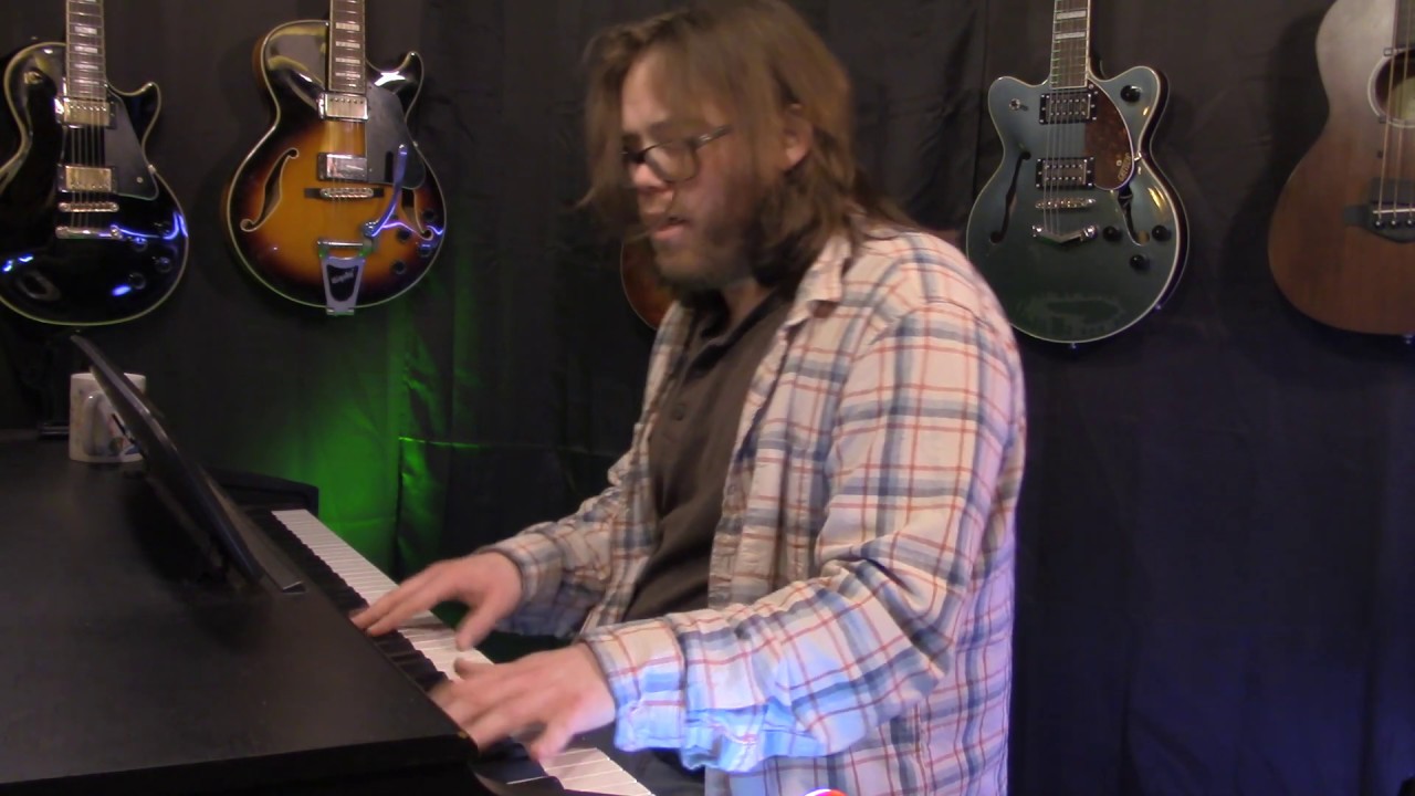 Easy - Kris Rodgers (solo) - YouTube