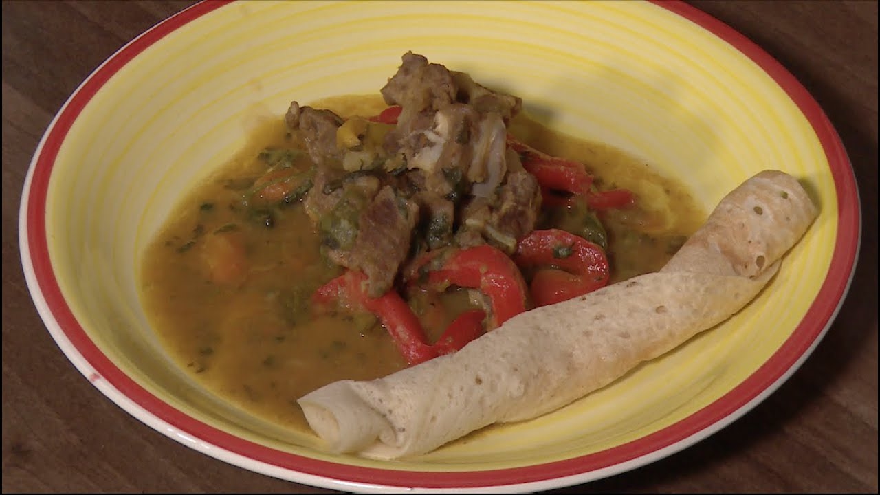CANJEERO/SUQAAR (Somali pancake with meat stew) - YouTube