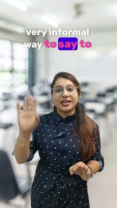 What is the difference between Bonjour and Salut in French? - YouTube