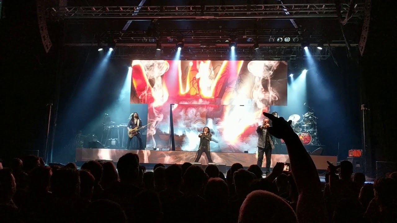 Dio returns, invisible at the Paramount, Long island - YouTube