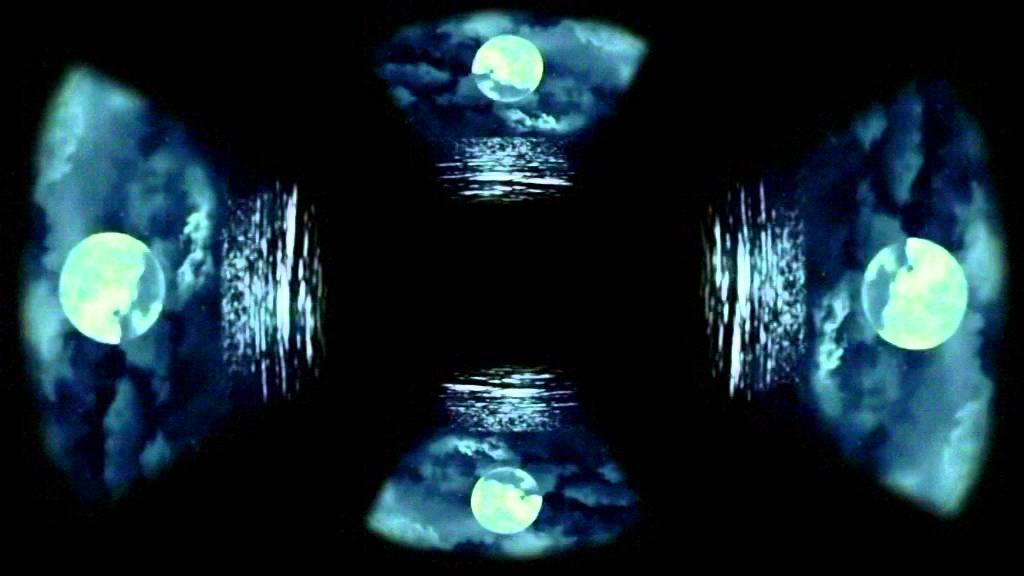 Moon On Water, Holographic Animation For Use With HoloQuad Pyramid ...