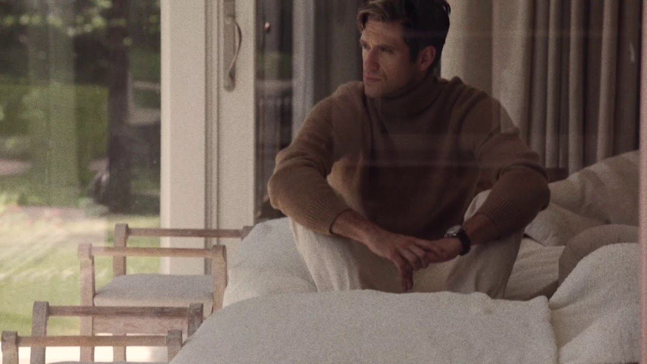 ISSUE 001 COVER STAR: Behind-the-scenes with Aaron Tveit - YouTube